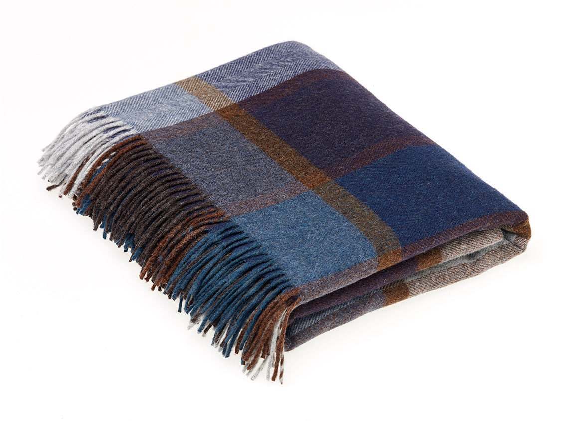 Bronte By Moon Pateley Wool Throw – Chrissie Moore Interiors